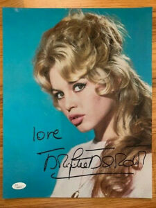 BRIGITTE BARDOT HAND SIGNED OVERSIZED 11x14 COLOR PHOTO GORGEOUS+SEXY ...