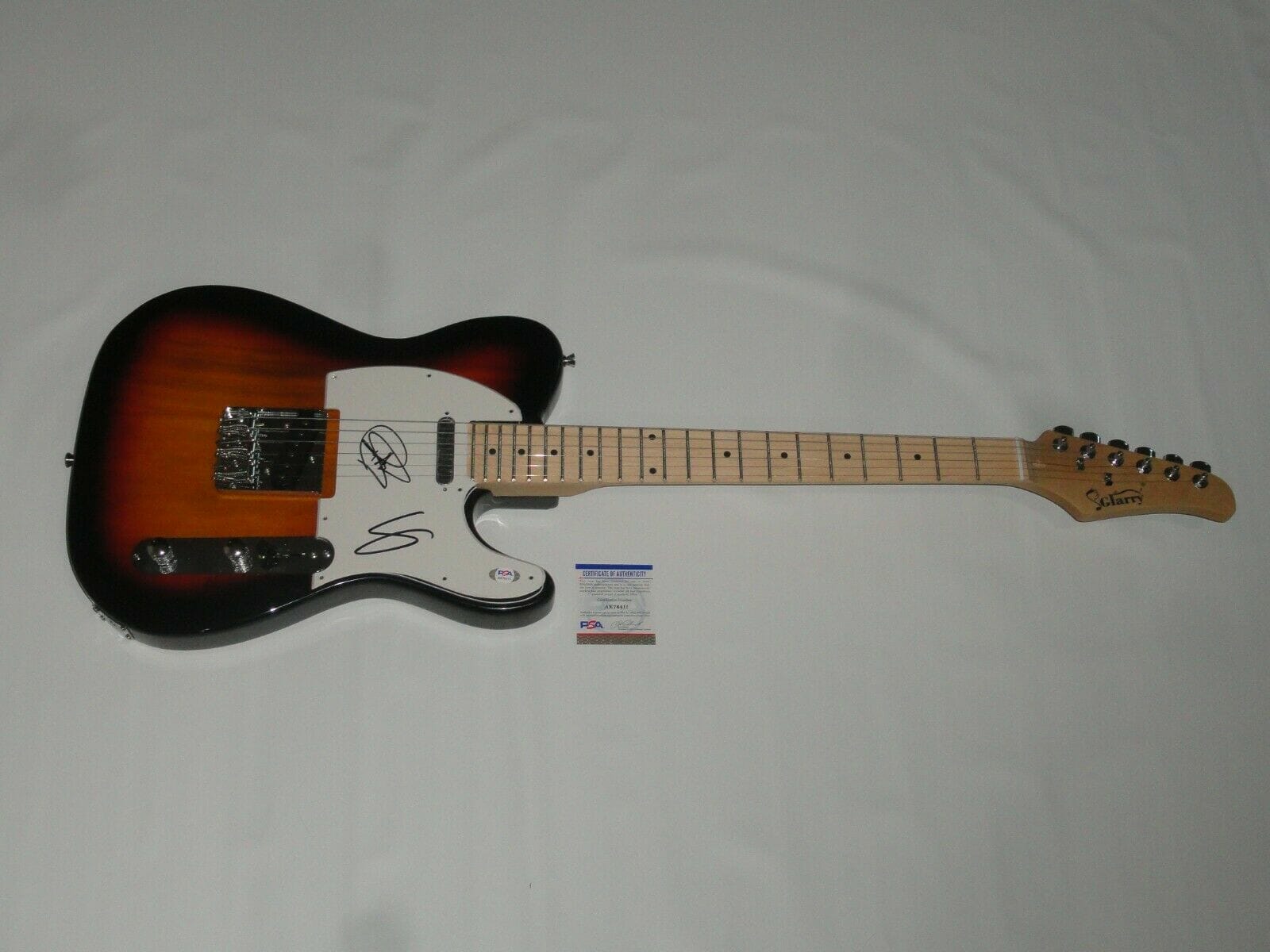 TOTO SIGNED SUNBURST ELECTRIC GUITAR STEVE LUKATHER JOSEPH WILLIAMS PSA ...