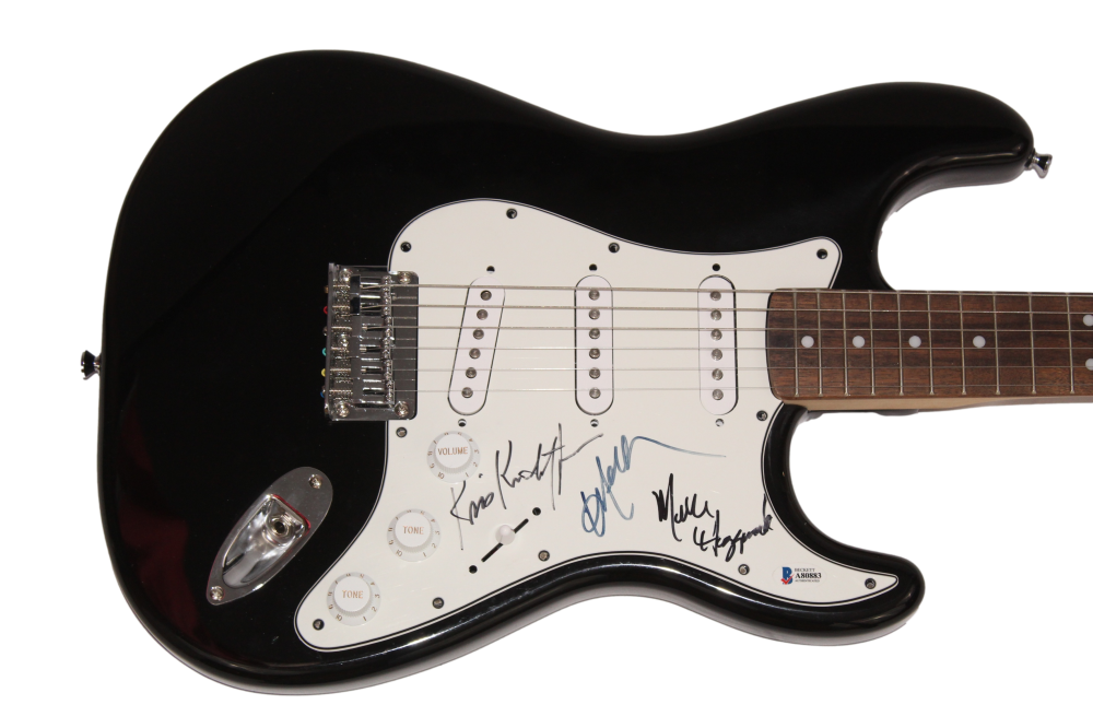 MERLE HAGGARD WILLIE NELSON KRIS KRISTOFFERSON SIGNED AUTOGRAPH FENDER ...