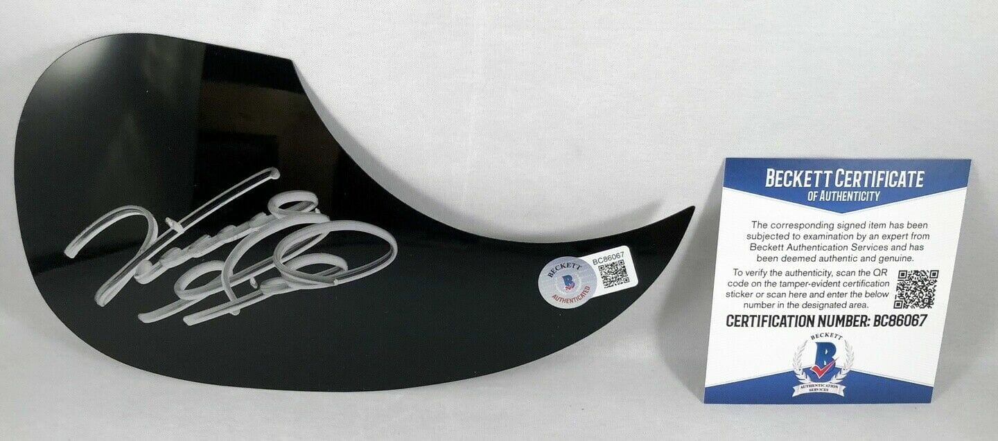 Vince Gill Signed Acoustic PickGuard Beckett BAS 2 COA | Autographia