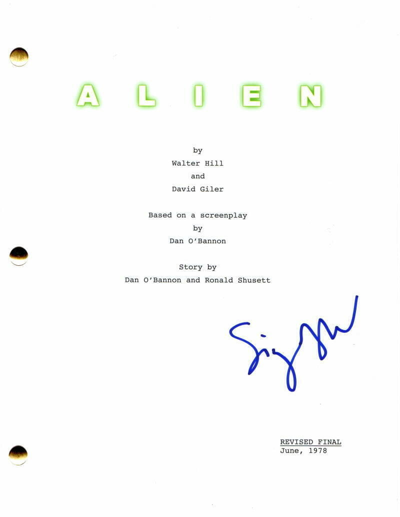 SIGOURNEY WEAVER SIGNED AUTOGRAPH ALIEN FULL MOVIE SCRIPT - GALAXY ...