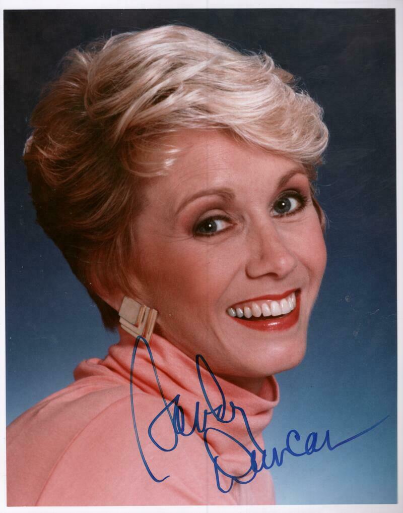 SANDY DUNCAN TV STAR SIGNED AUTOGRAPHED 8X10 PHOTO W/ COA | Autographia