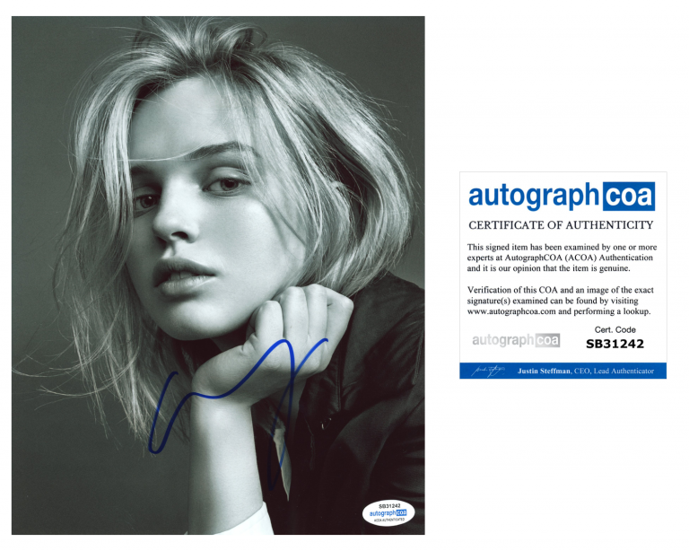 Odessa Young Signed Autographed 8x10 Photo The Staircase The Stand ACOA ...