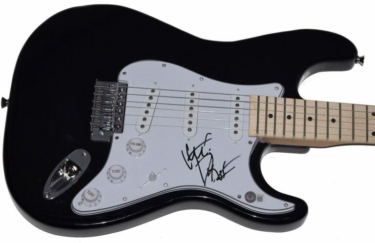Signed Green Day Autographed Memorabilia, Guitar & Posters For Sale ...