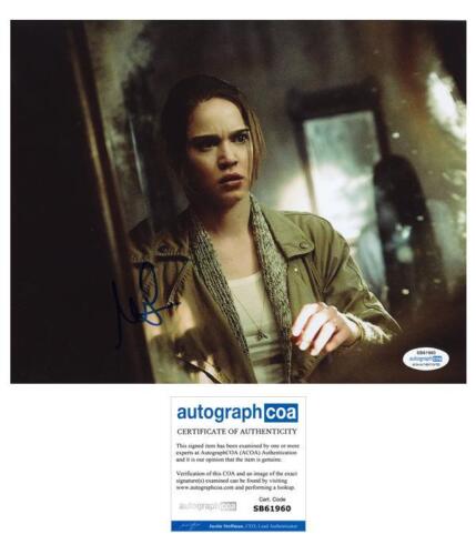 Matilda Lutz "Rings" AUTOGRAPH Signed 'Julia' 8x10 Photo ACOA | Autographia