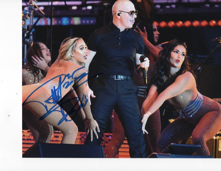 PITBULL SIGNED ON STAGE WITH SEXY DANCERS 8X10 MR. 305 MR. WORLDWIDE ...