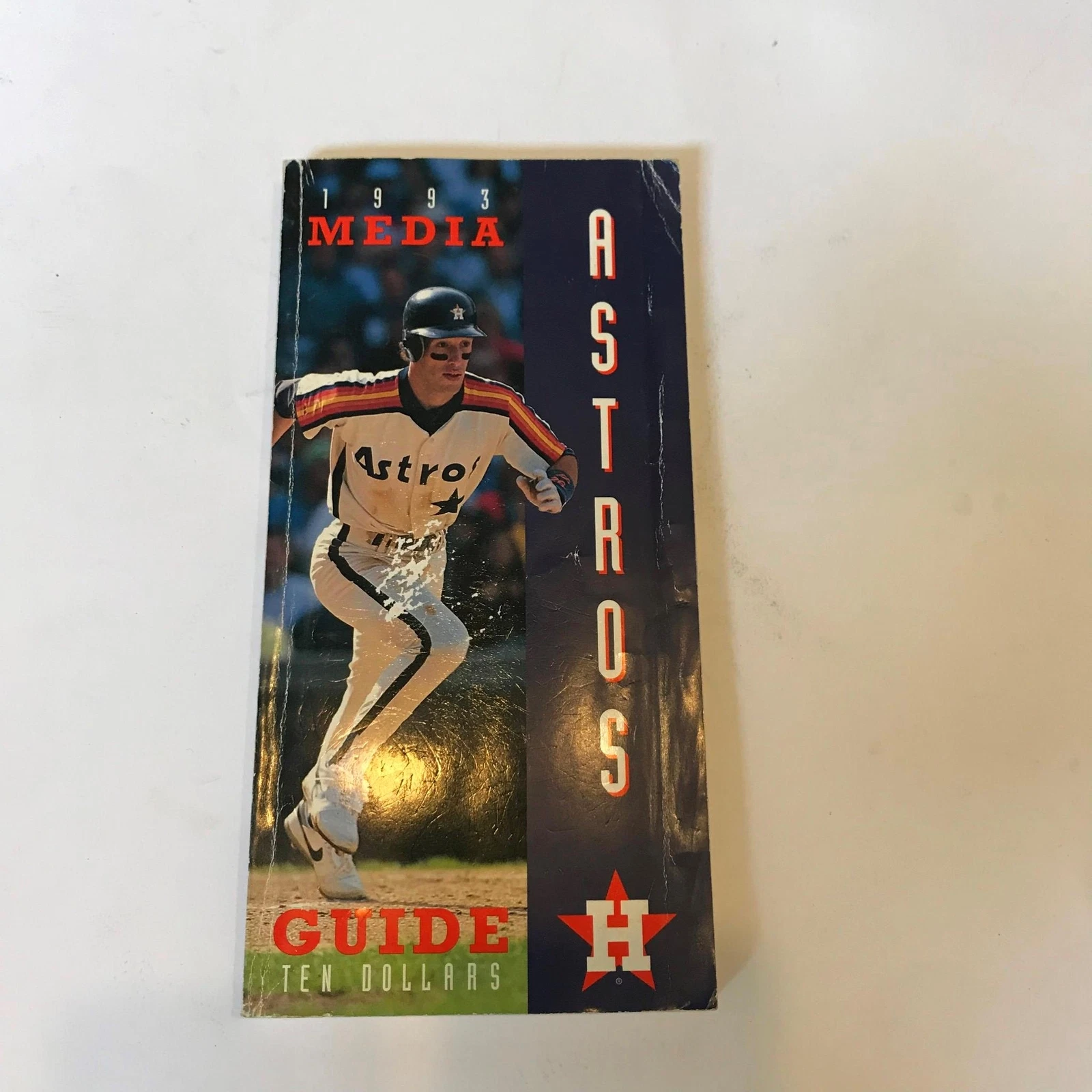 1993 Houston Astros Team Signed Media Guide With 60 Signatures! Craig ...