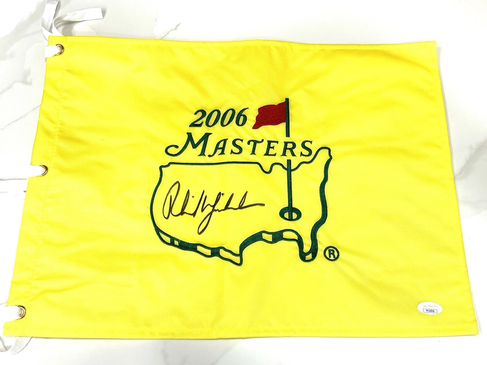 PHIL MICKELSON Hand Signed 2006 MASTERS Pin Flag Winner JSA Cert #3 ...