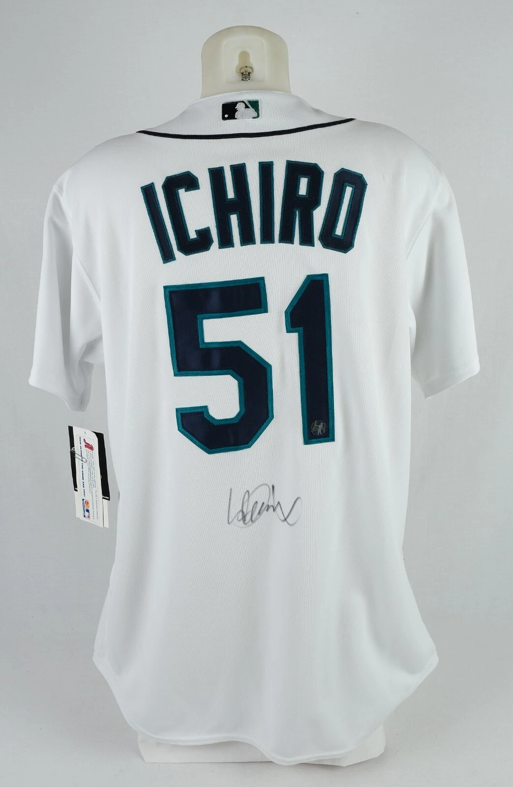 Ichiro Suzuki Signed Authentic Seattle Mariners Game Model Jersey ...