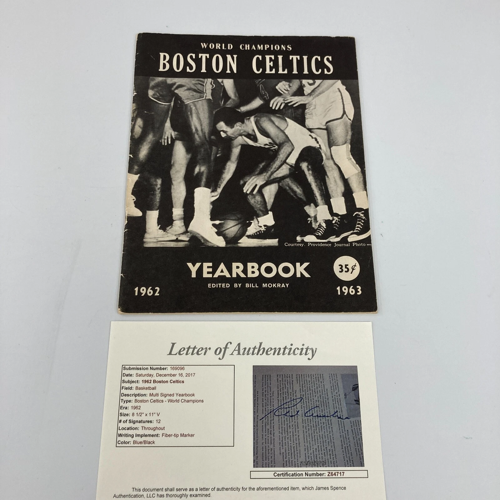 1962-1963 Boston Celtics NBA Champs Team Signed Yearbook Bill Russell ...