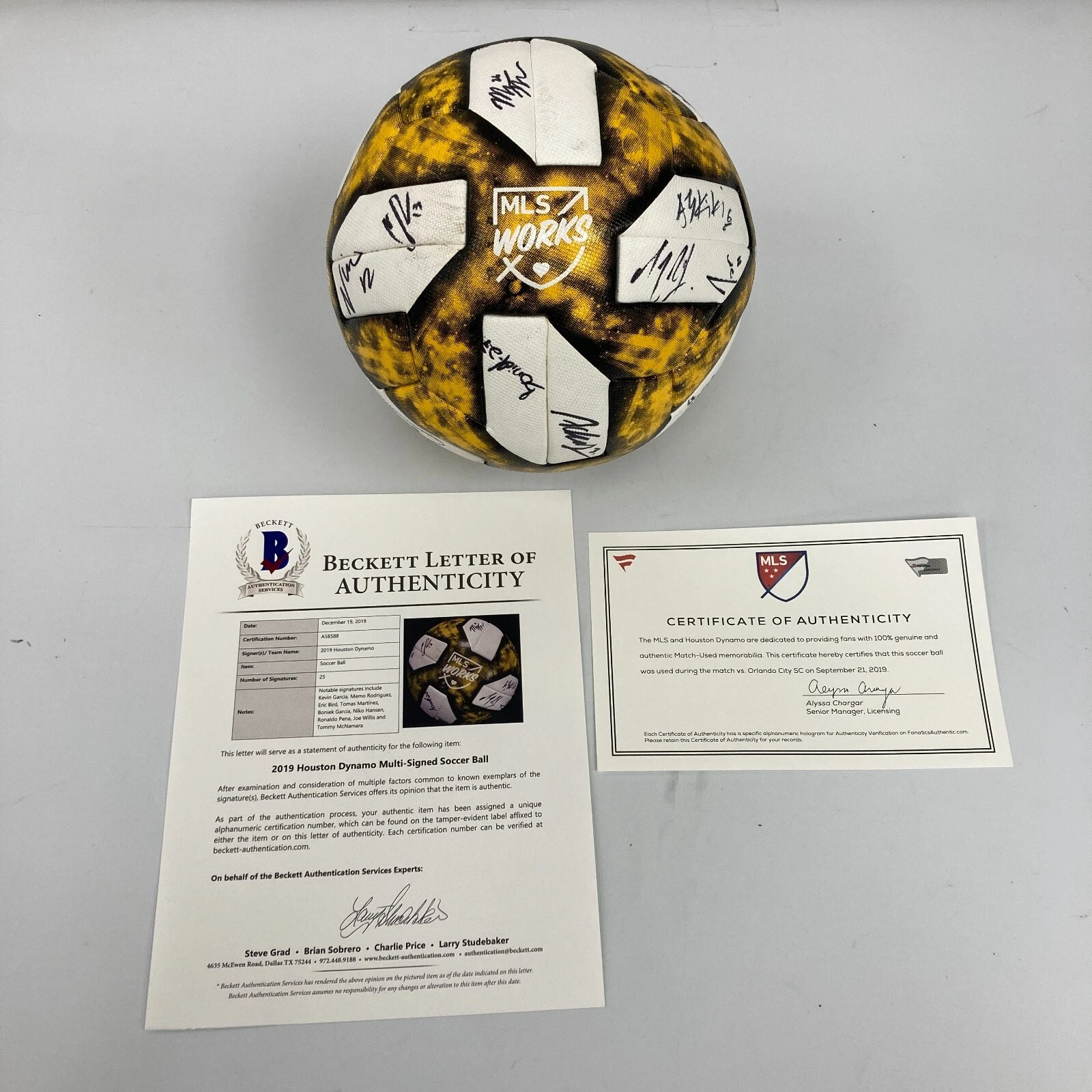 2019 Houston Dynamo Team Signed Soccer Ball Beckett & Fanatics COA ...