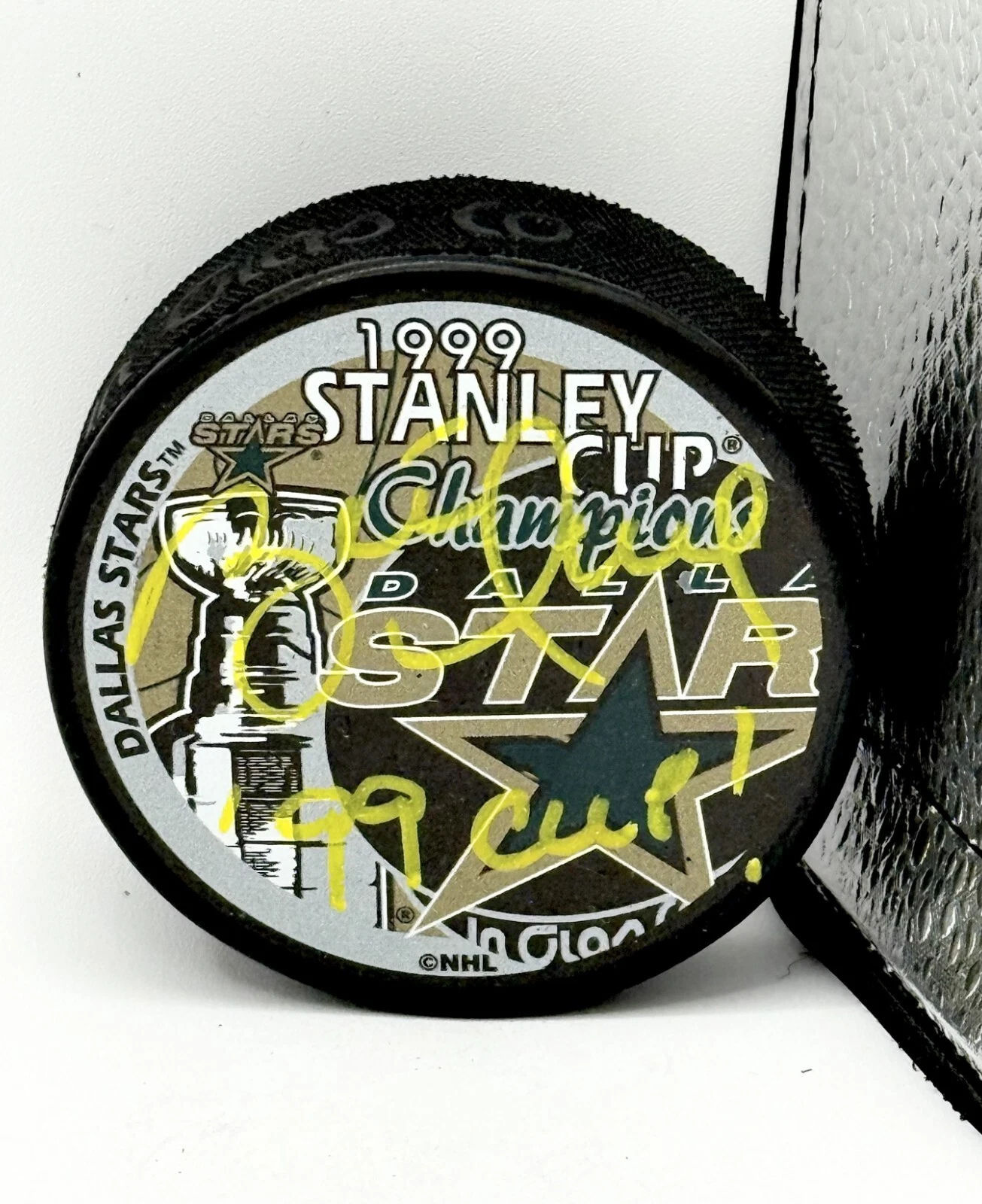 Brett Hull signed Dallas Stars Stanley Cup Champs Puck W/ 99 Cup ...