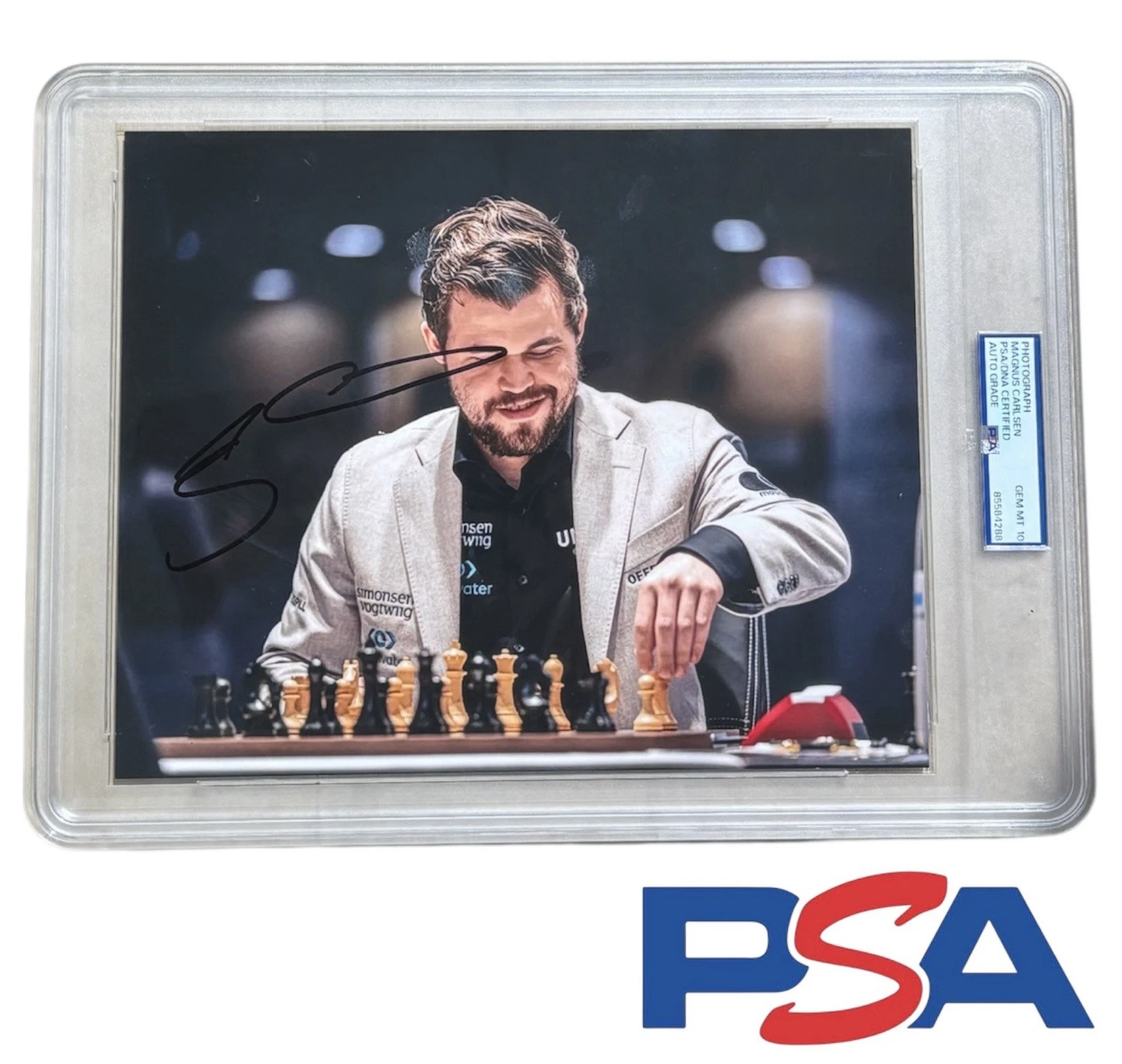 Magnus Carlsen Signed 8x10 Photo PSA ENCAPSULATED GEM MT 10 AUTO Chess ...
