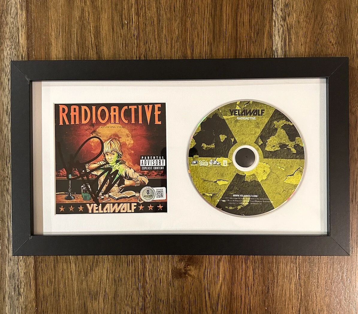 ‘Yelawolf’ Rapper Signed Framed CD ‘Radioactive’ Beckett BSA PROOF ...