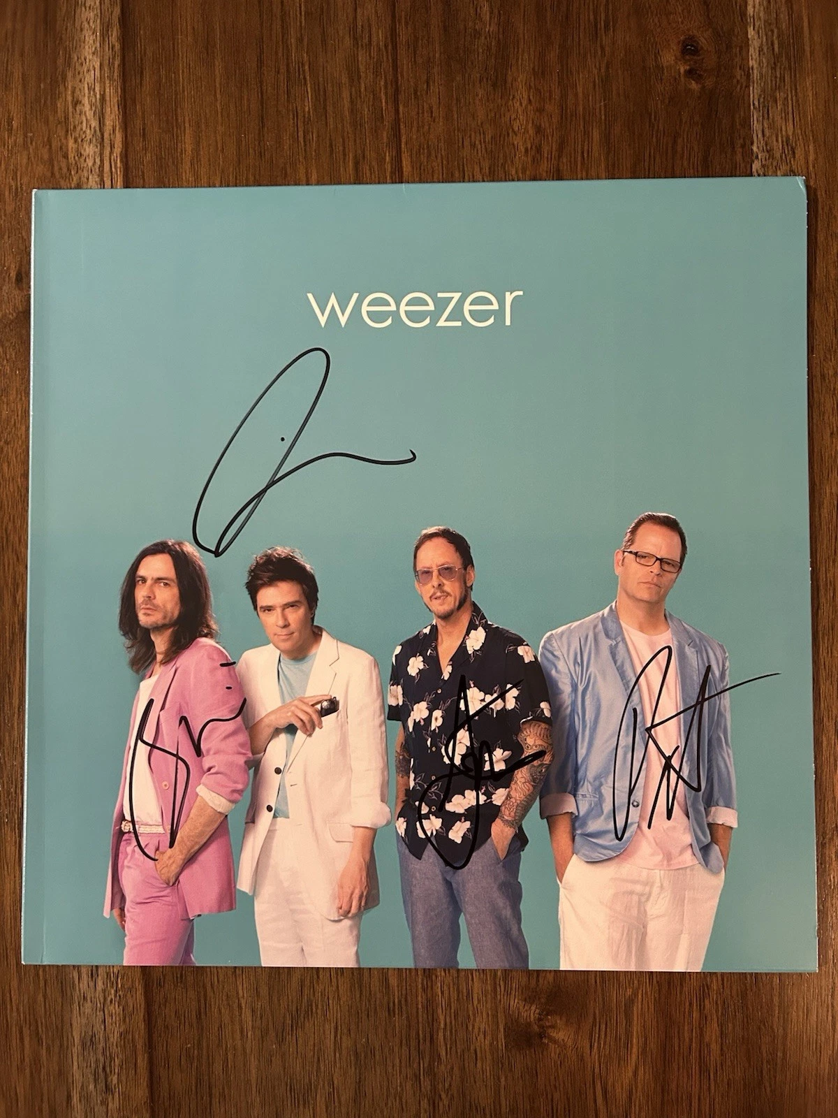 ‘Weezer’ Full Band Signed Vinyl ‘Teal Album’ Rivers Cuomo +3 | Autographia