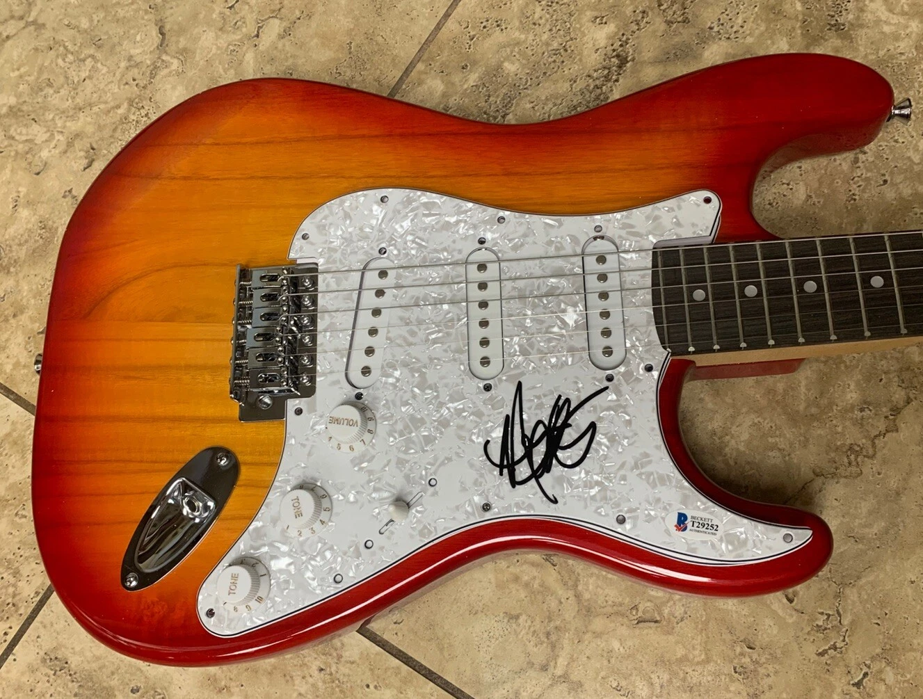Nuno Bettencourt Extreme Signed Autographed Electric Guitar Beckett ...