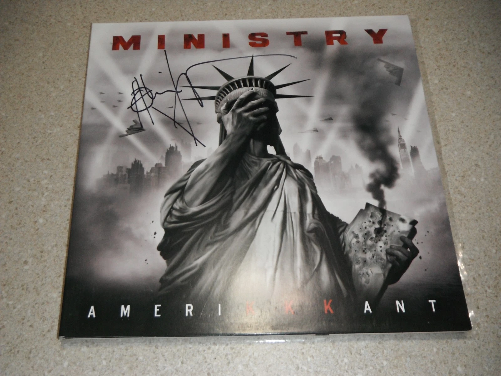 MINISTRY AL JOURGENSEN SIGNED AMERIKKKANT VINYL ALBUM | Autographia