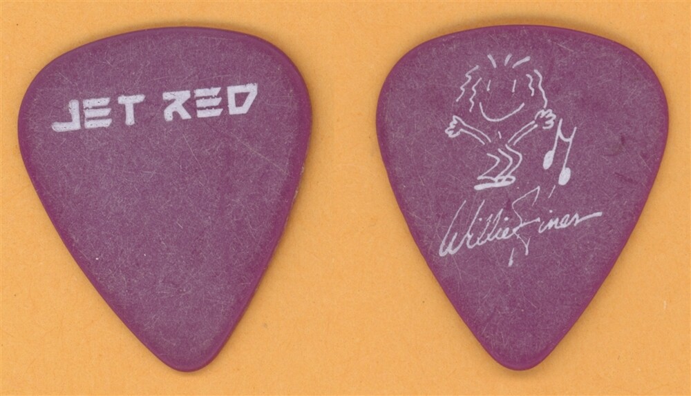 Jet Red Willie Hines Vintage Guitar Pick - 1989 US Tour | Autographia