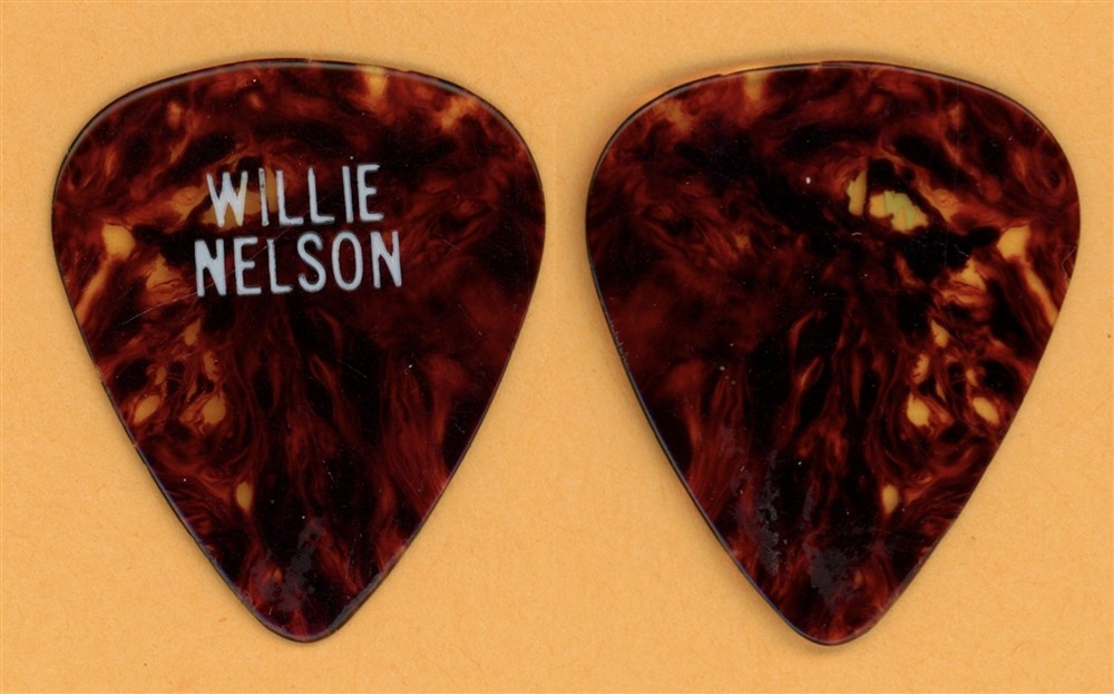 Willie Nelson Vintage Guitar Pick - 1979 US Tour | Autographia