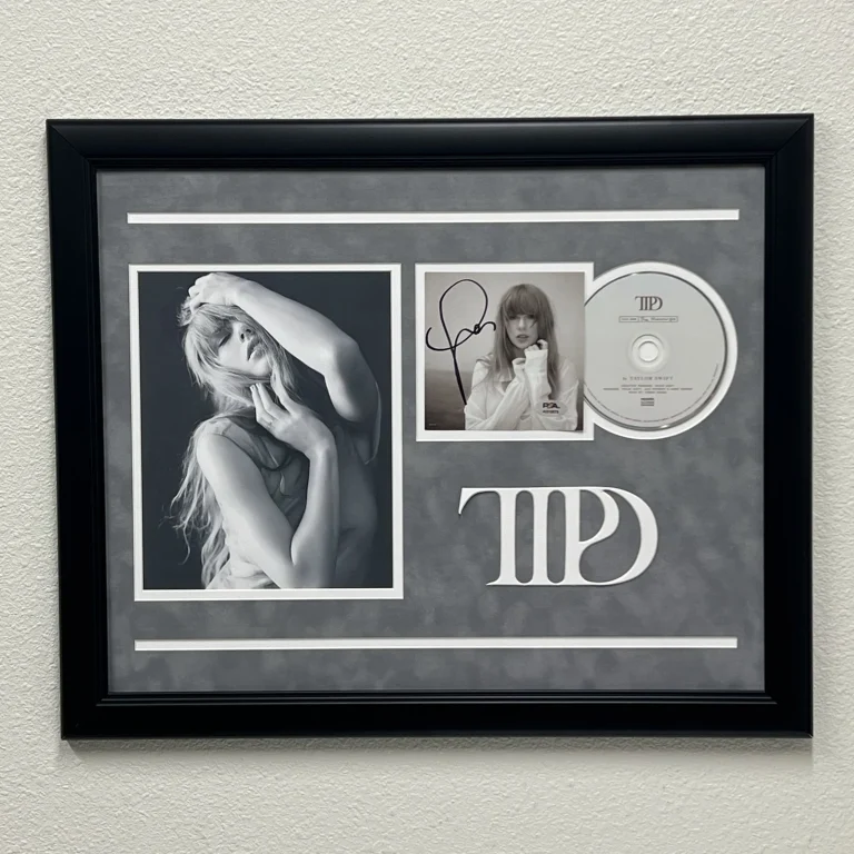 Taylor Swift Signed CD Cover Framed PSA/DNA The Tortured Poets ...
