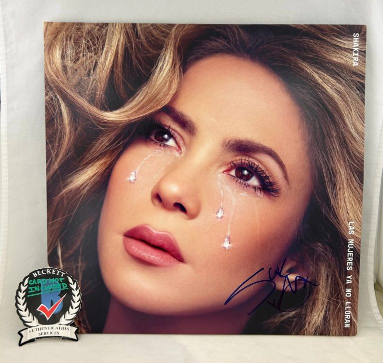 Shakira Signed Vinyl LP Album Las Mujeres Ya No Lloran Beckett BAS COA ...