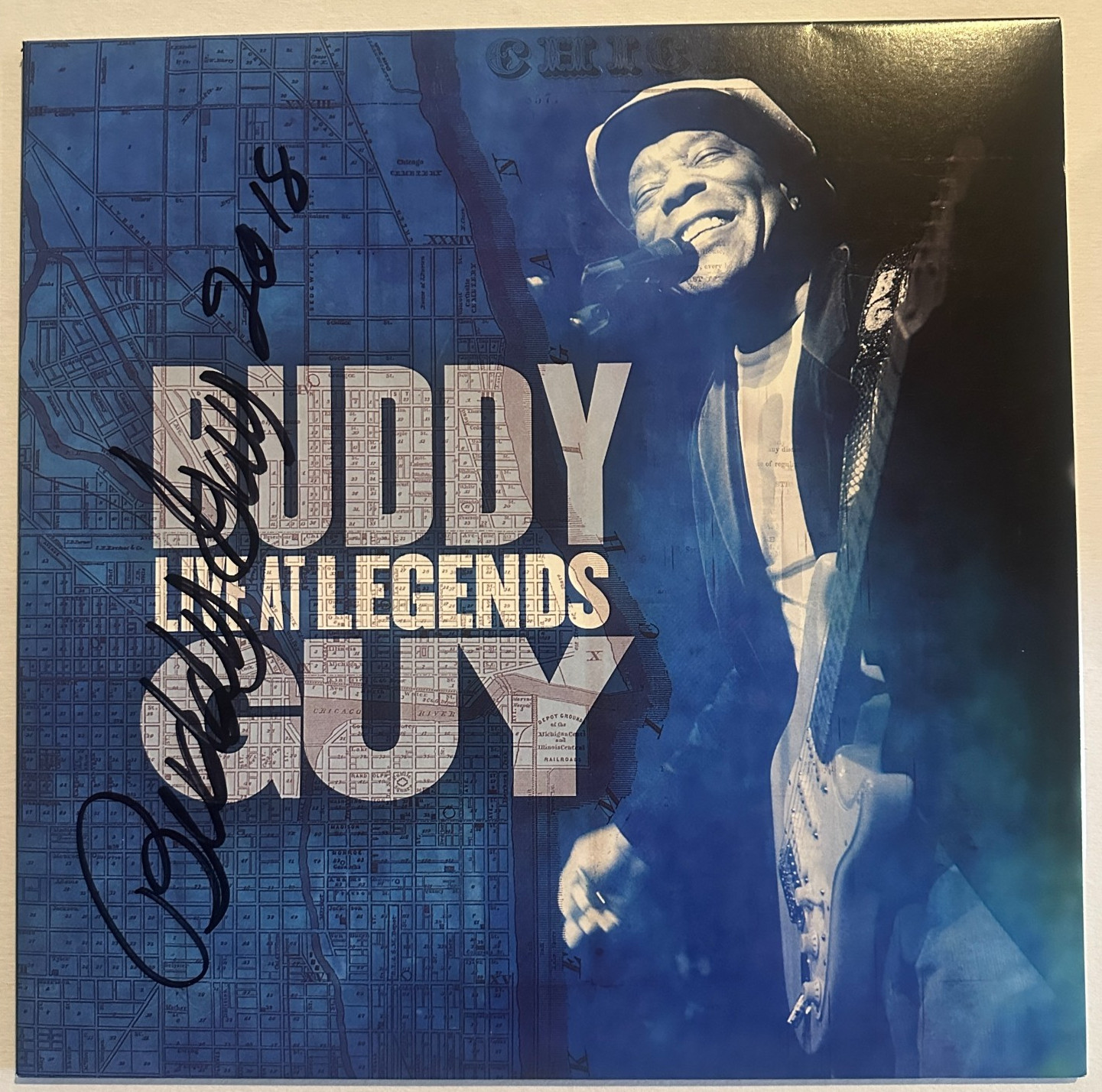 BUDDY GUY Signed Live at Legends LP ALBUM COVER Beckett Auth (BAS ...