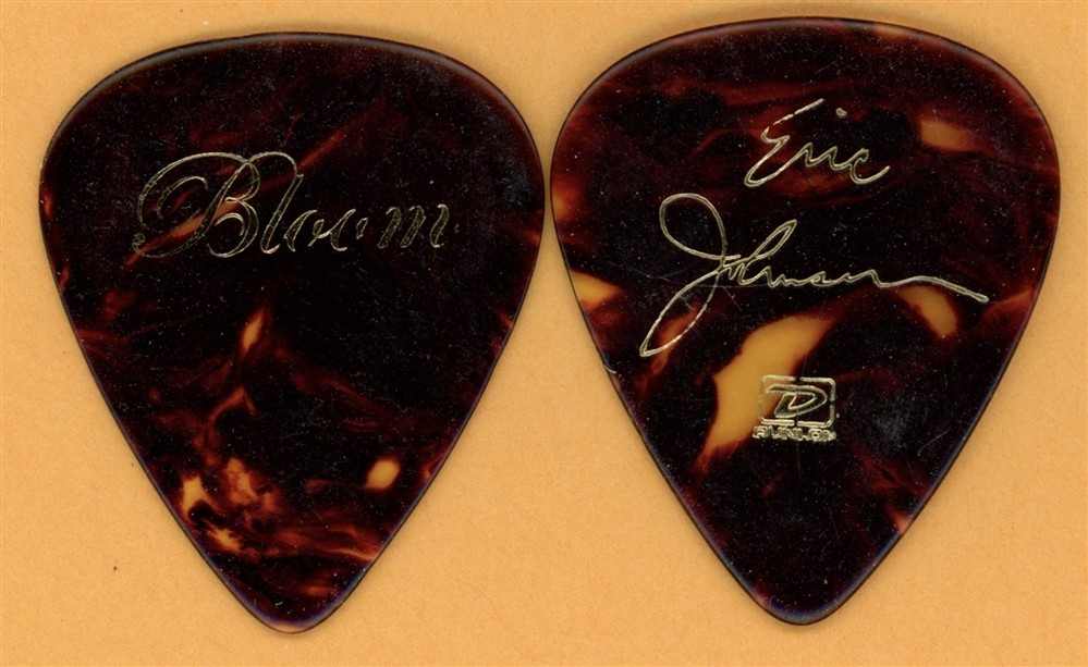 Eric Johnson Vintage Guitar Pick - 2005 Bloom Tour | Autographia