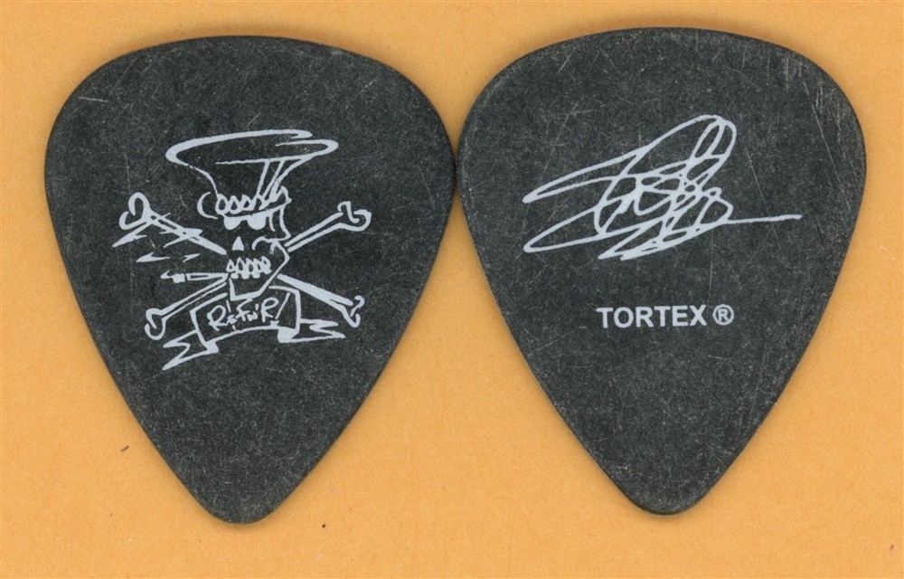 Guns N Roses Slash Vintage Guitar Pick - 2010 Solo Tour | Autographia