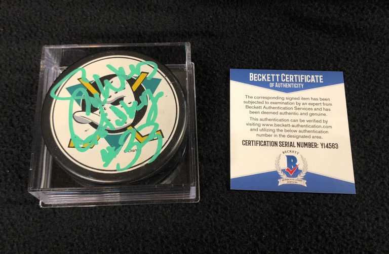 Shaun Weiss Signed Mighty Ducks Souvenir Large Logo Puck Beckett COA ...