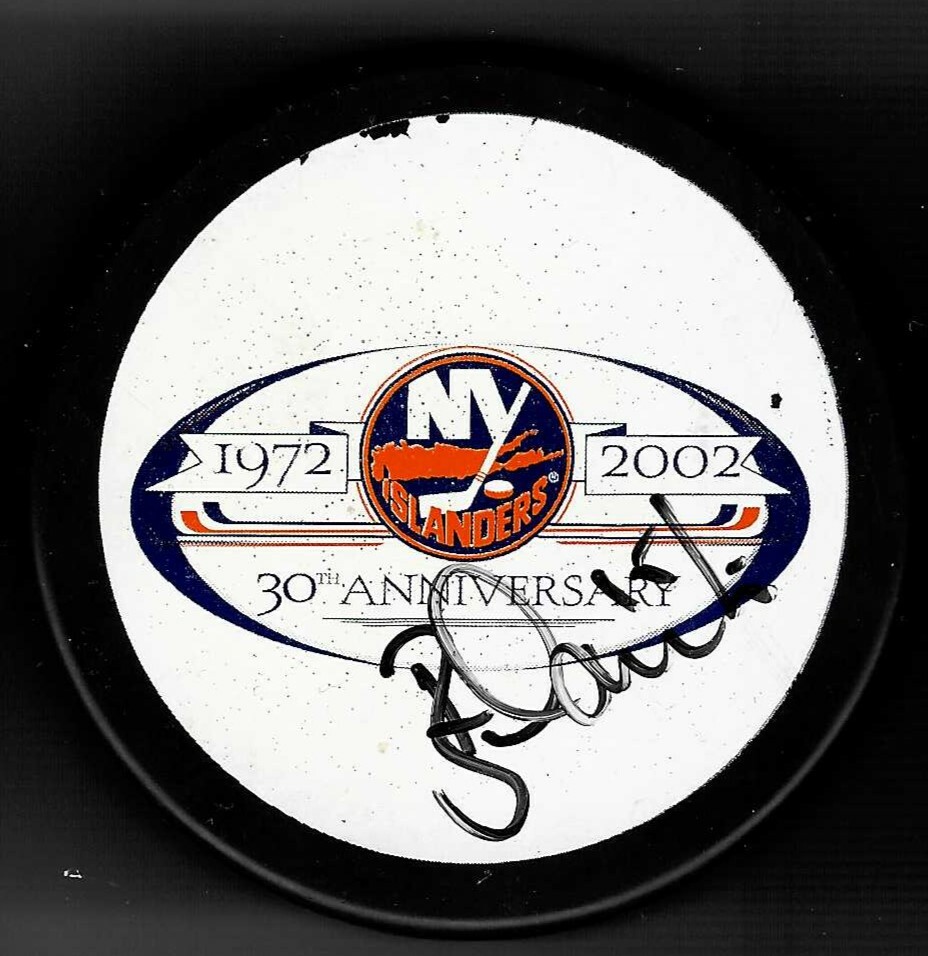 Brad Isbister Signed New York Islanders 30th Anniversary Puck | Autographia