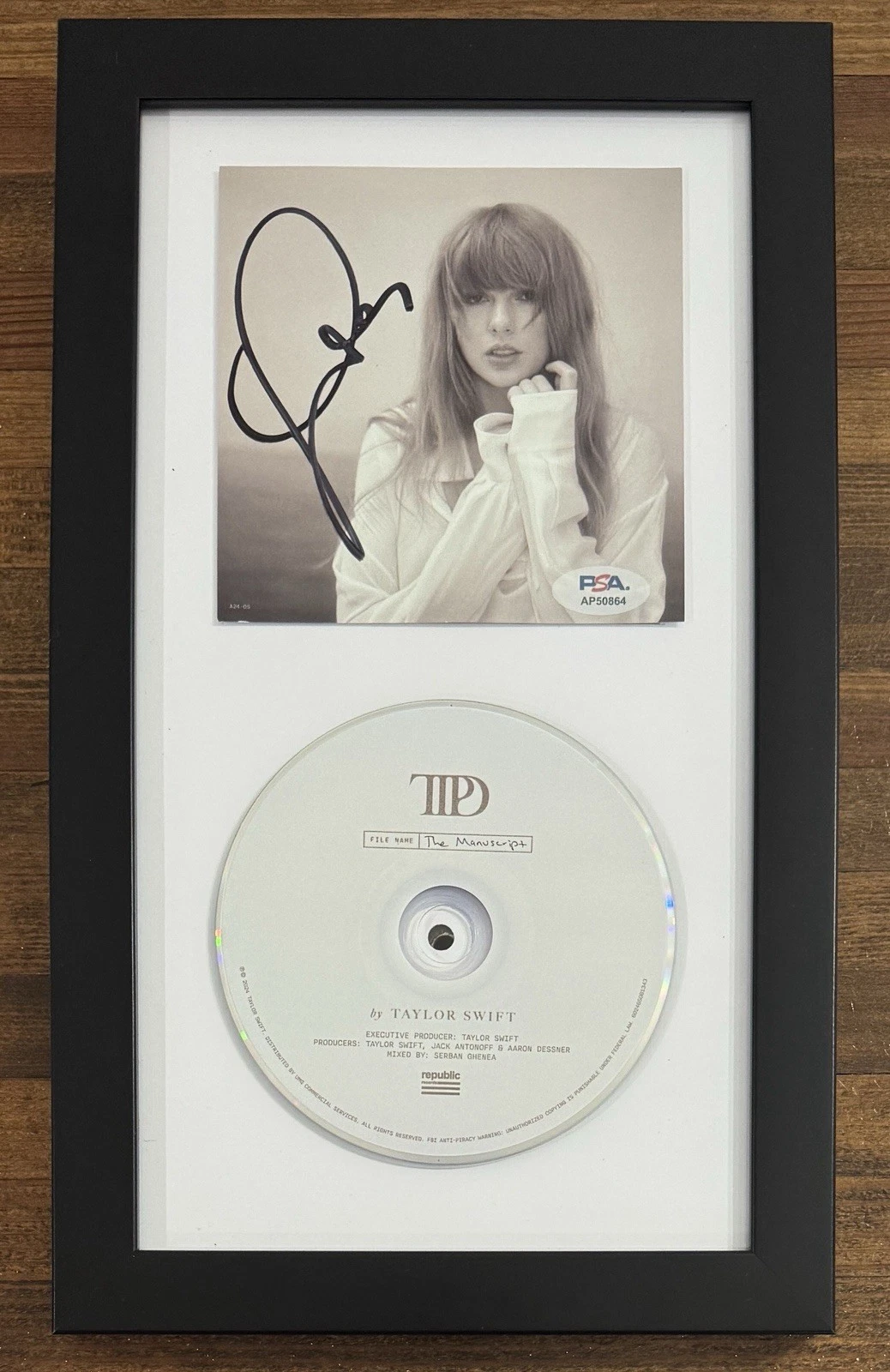 SIGNED FRAMED TAYLOR SWIFT AUTOGRAPH TTPD RARE LONG SIG & CD PSA DNA ...