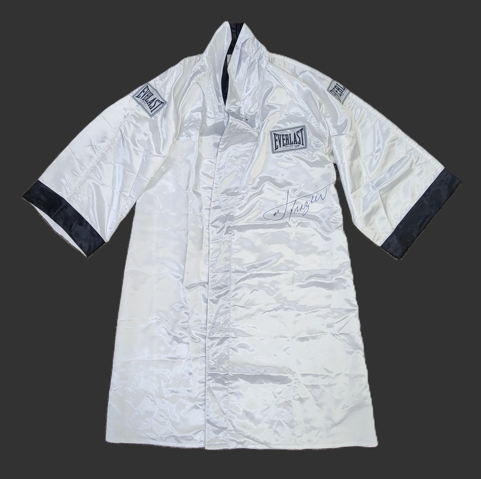 Joe Frazier Signed Everlast Boxing Robe PSA DNA COA | Autographia