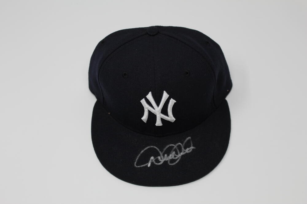 DEREK JETER SIGNED AUTOGRAPH NEW YORK YANKEES BASEBALL HAT CAP - HOF ...