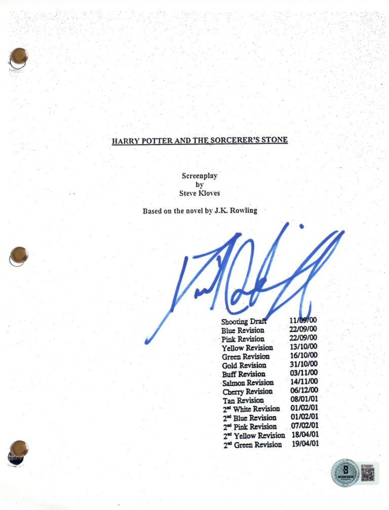 Daniel Radcliffe Signed Harry Potter & the Sorcerer's Stone Movie ...