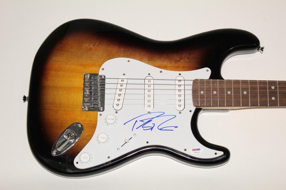 ROB THOMAS SIGNED AUTOGRAPH FENDER BRAND ELECTRIC GUITAR - MATCHBOX ...