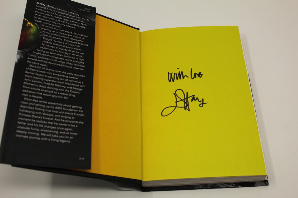ELTON JOHN SIGNED AUTOGRAPH "ME" BOOK ROCK LEGEND GOODBYE YELLOW BRICK ...