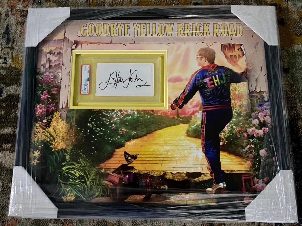 ELTON JOHN SIGNED AUTOGRAPH AMAZING GOODBYE YELLOW BRICK ROAD DISPLAY ...