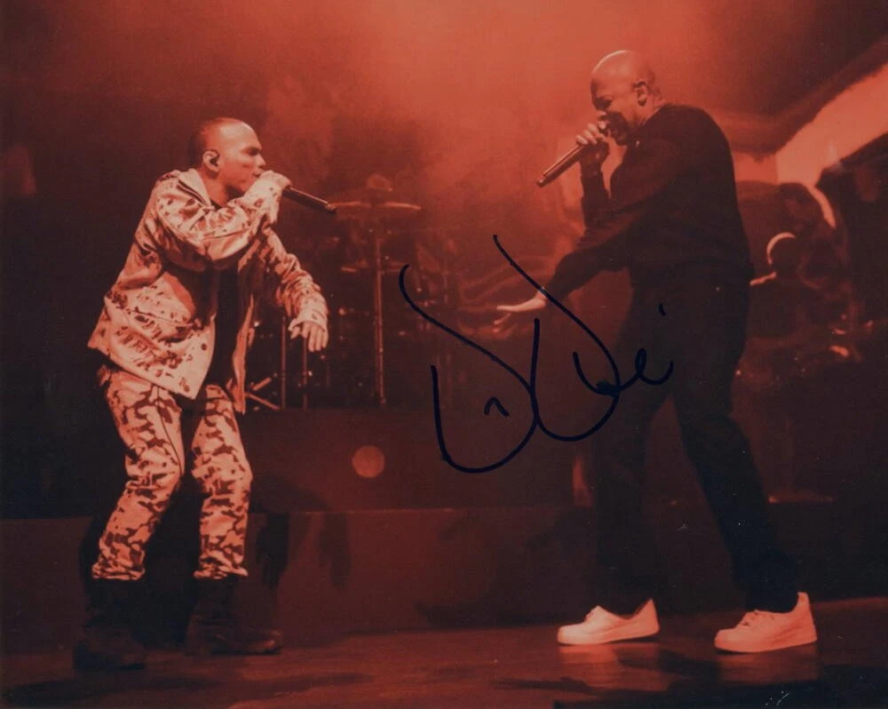 DR DRE SIGNED AUTOGRAPH 8X10 PHOTO - THE CHRONIC RAPPER ON STAGE, NWA ...
