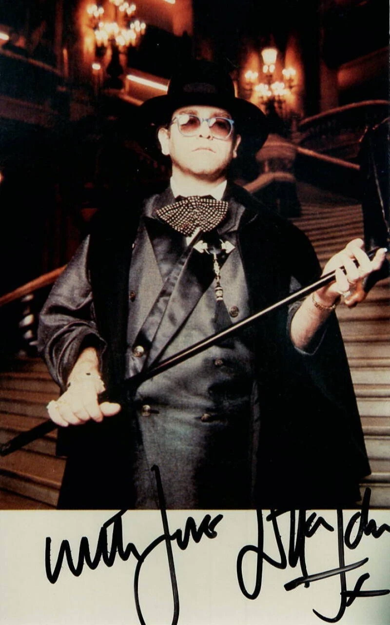 ELTON JOHN SIGNED AUTOGRAPH 4X6 PHOTO - GOODBYE YELLOW BRICK ROAD ...
