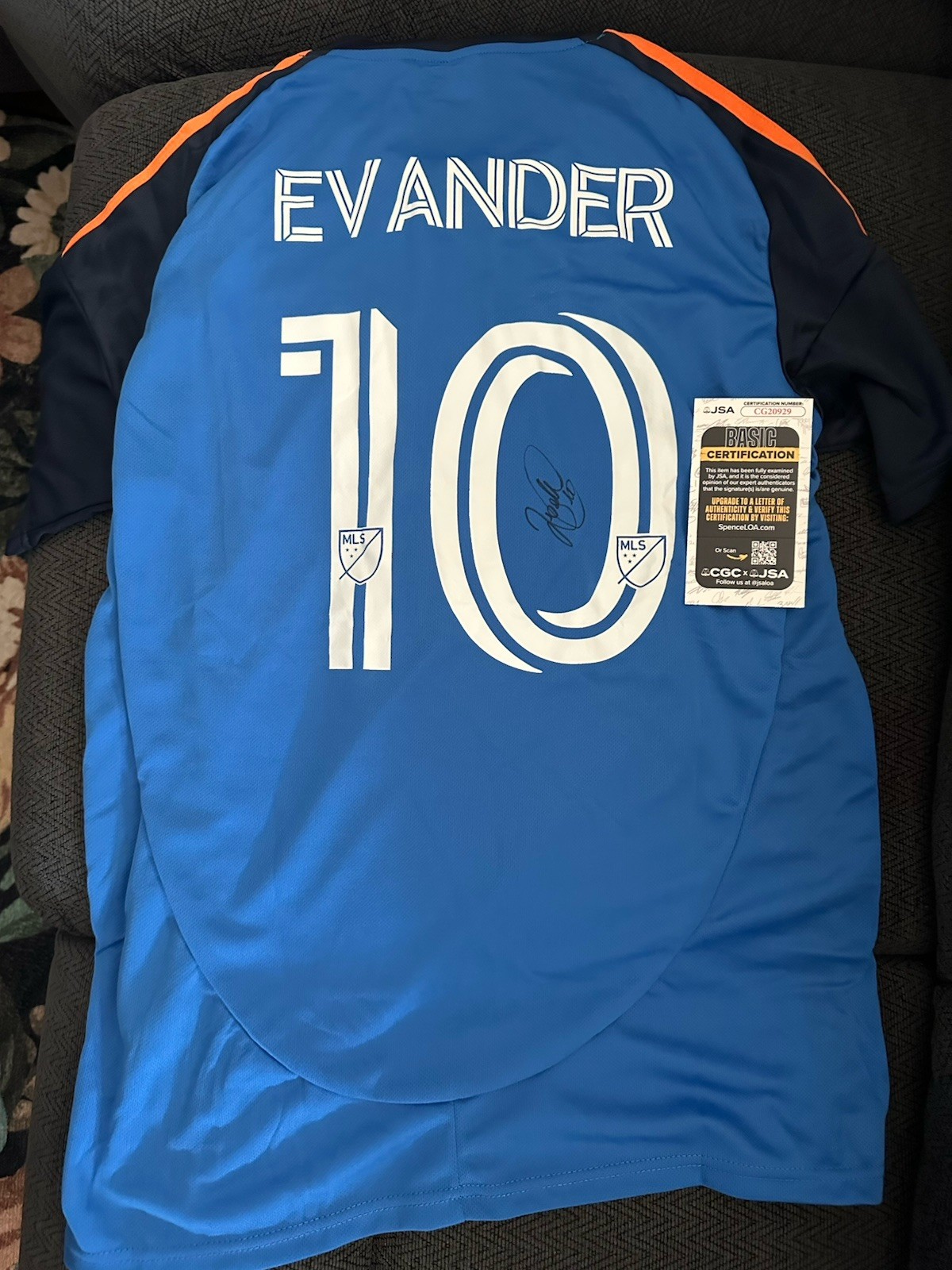 Evander da Silva Ferreira SIGNED FC Cincinnati Jersey L JSA ...
