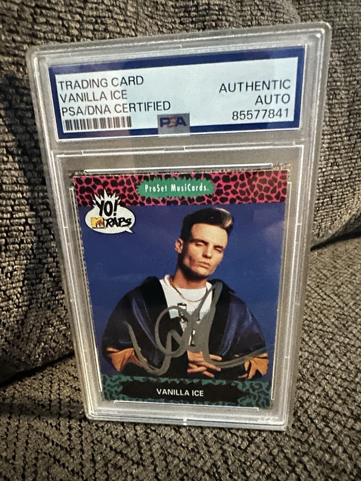 Vanilla Ice Signed 1990 Yo MTV Raps #86 Trading Card PSA /DNA ...
