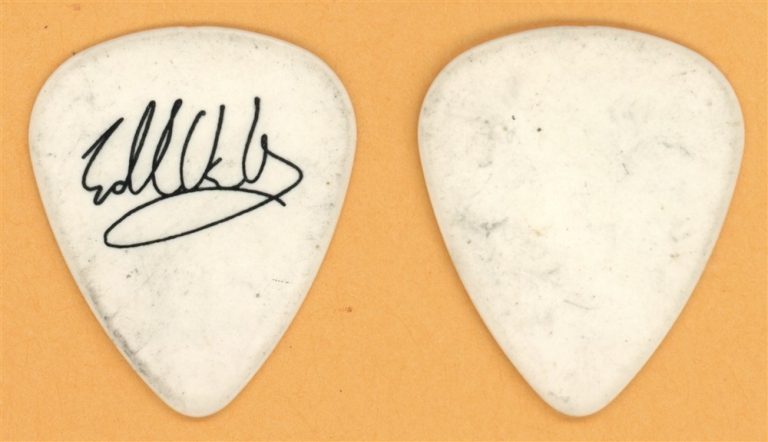 Van Halen EVH Vintage Guitar Pick - 2004 Reunion Tour - Misprint ...