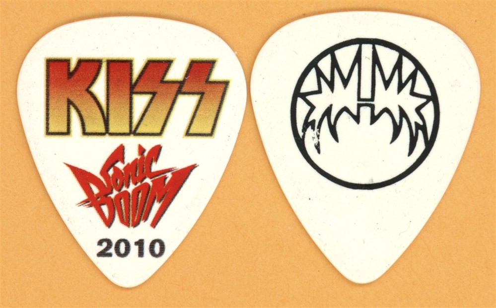 KISS Tommy Thayer Meet-n-Greet Vintage Guitar Pick - 2010 Sonic Boom ...