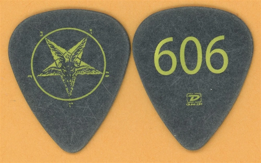 Foo Fighters Dave Grohl 606 Vintage Guitar Pick - 2005 In Your Honor ...
