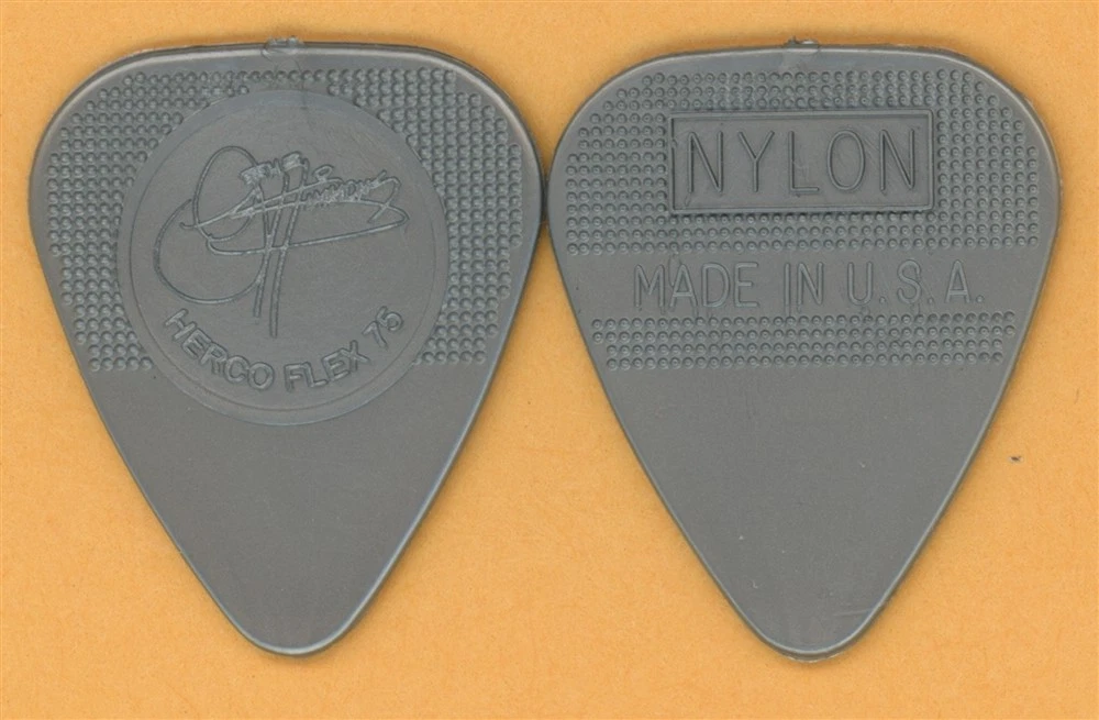 KISS Gene Simmons ONE . Dot HERCO Mold Injected Vintage Guitar Pick ...