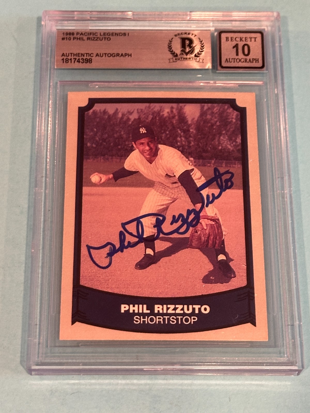 PHIL RIZZUTO Signed 1988 PACIFIC LEGENDS I Card #10 Beckett BAS AUTO 10 ...
