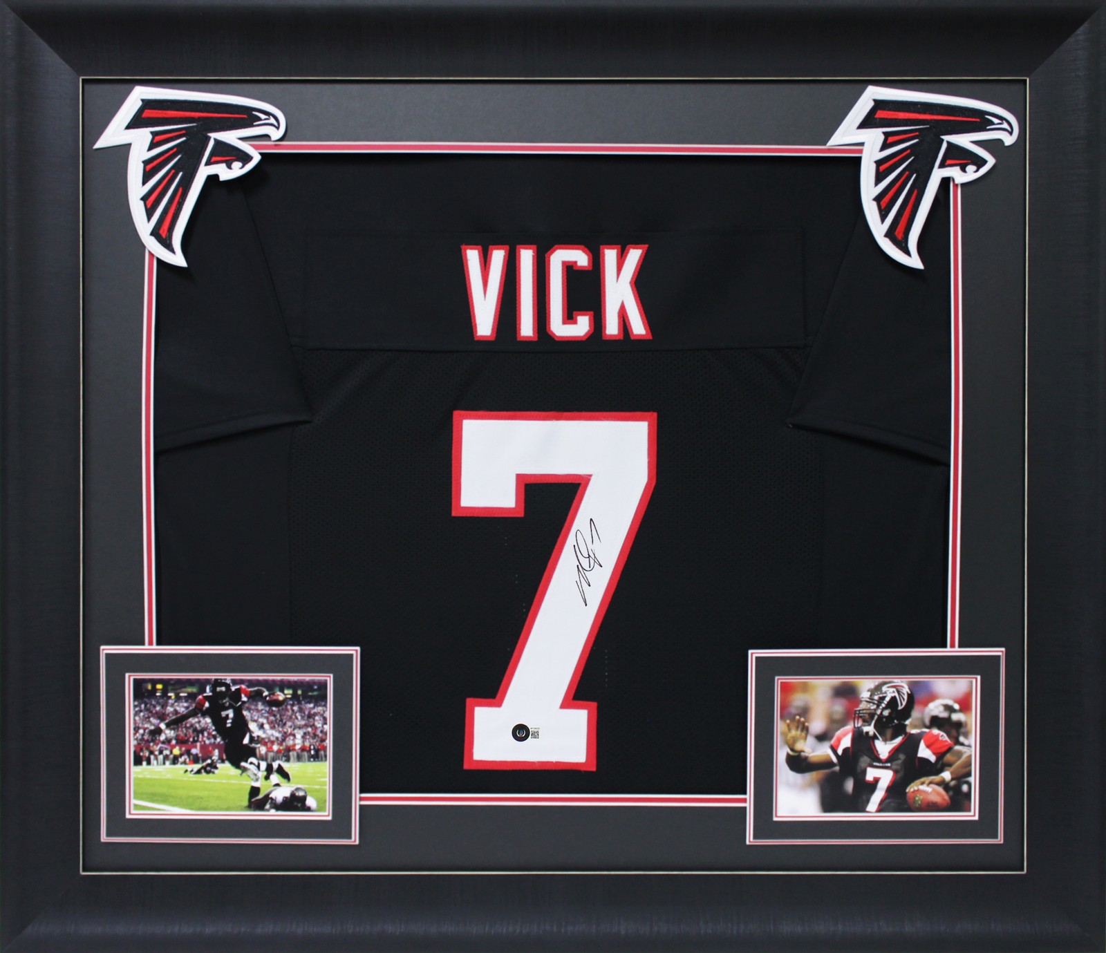 Michael Vick Authentic Signed Black Pro Style Framed Jersey BAS ...