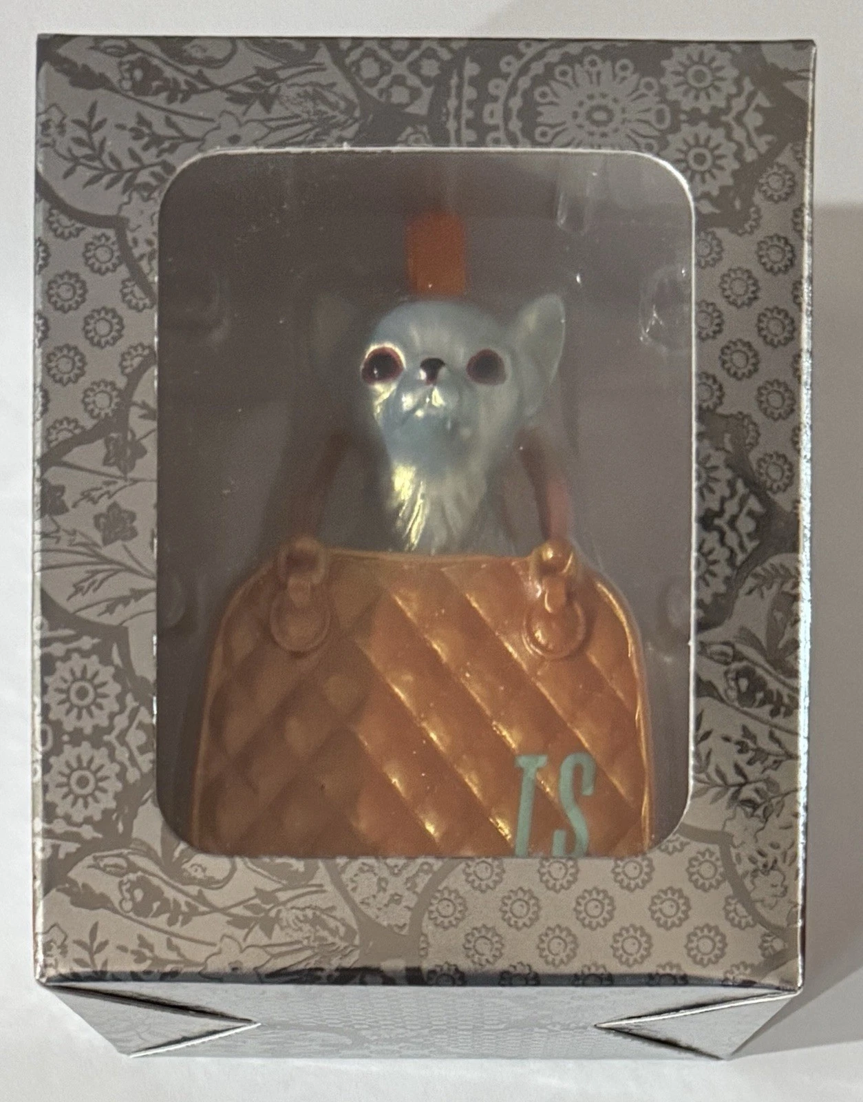 TAYLOR SWIFT TOY CHIHUAHUA BARKING AT ME FROM A TINY PURSE ORNAMENT ...