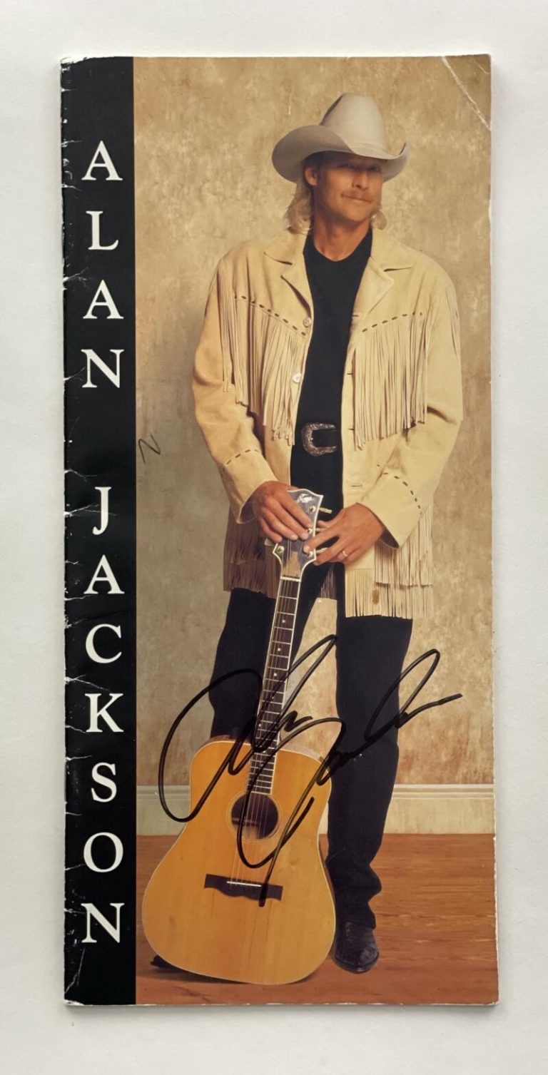 ALAN JACKSON SIGNED AUTOGRAPH FAN CLUB BOOKLET - COUNTRY MUSIC LEGEND ...