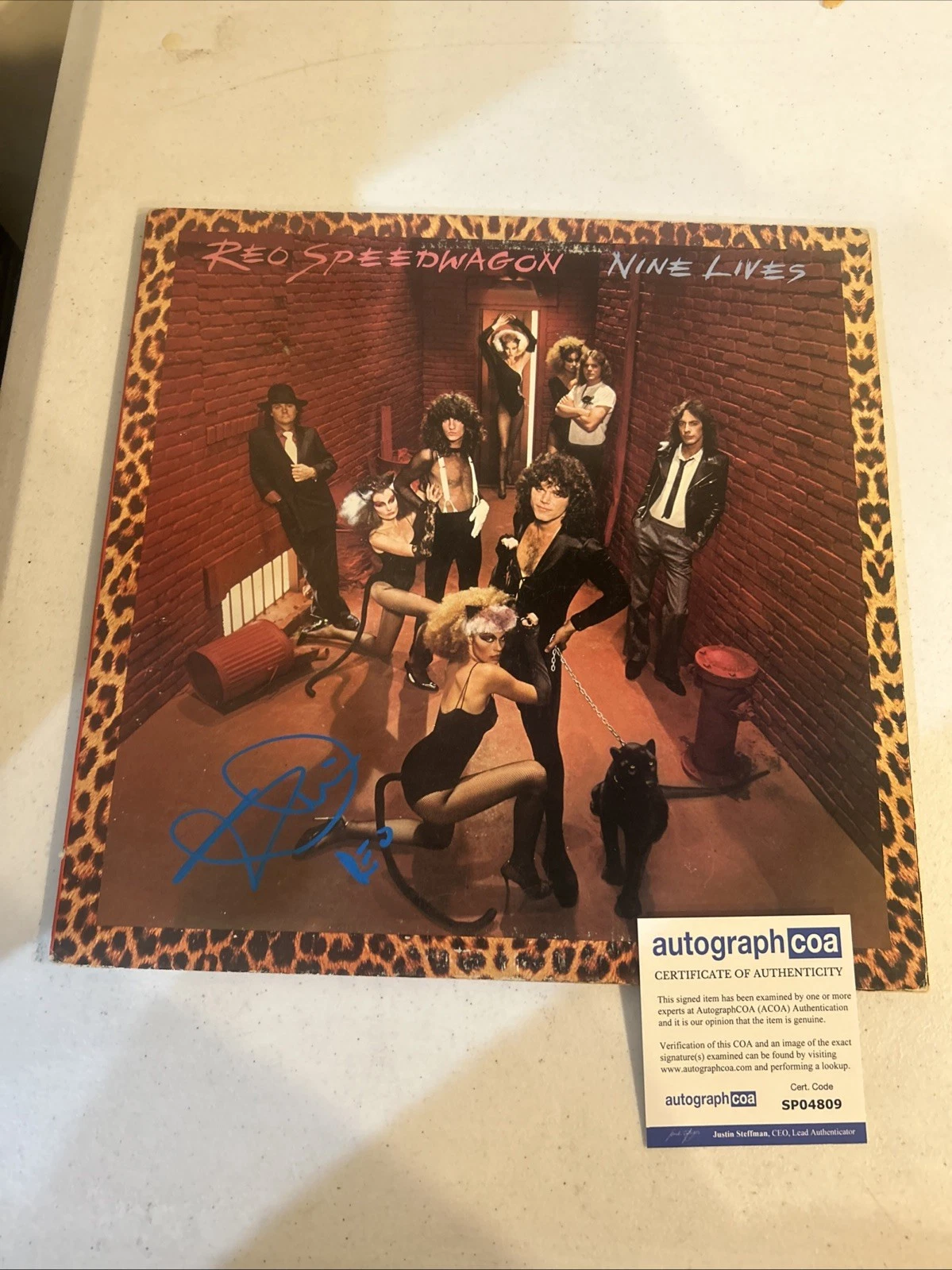 KEVIN CRONIN REO SPEEDWAGON SIGNED AUTOGRAPH VINYL ALBUM ACOA NINE ...